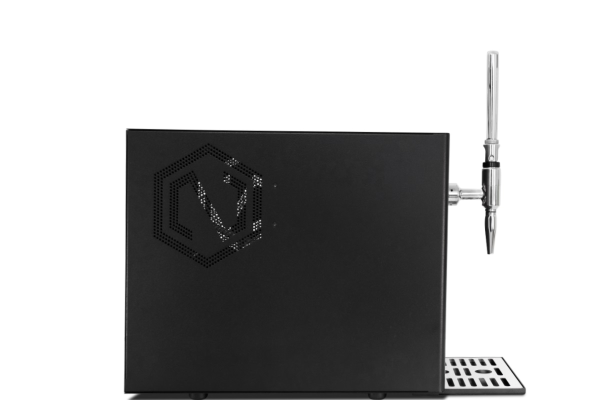 NITRO COLD BREW COFFEE – WHAT IT IS AND HOW TO MAKE YOUR OWN - Naiko ...